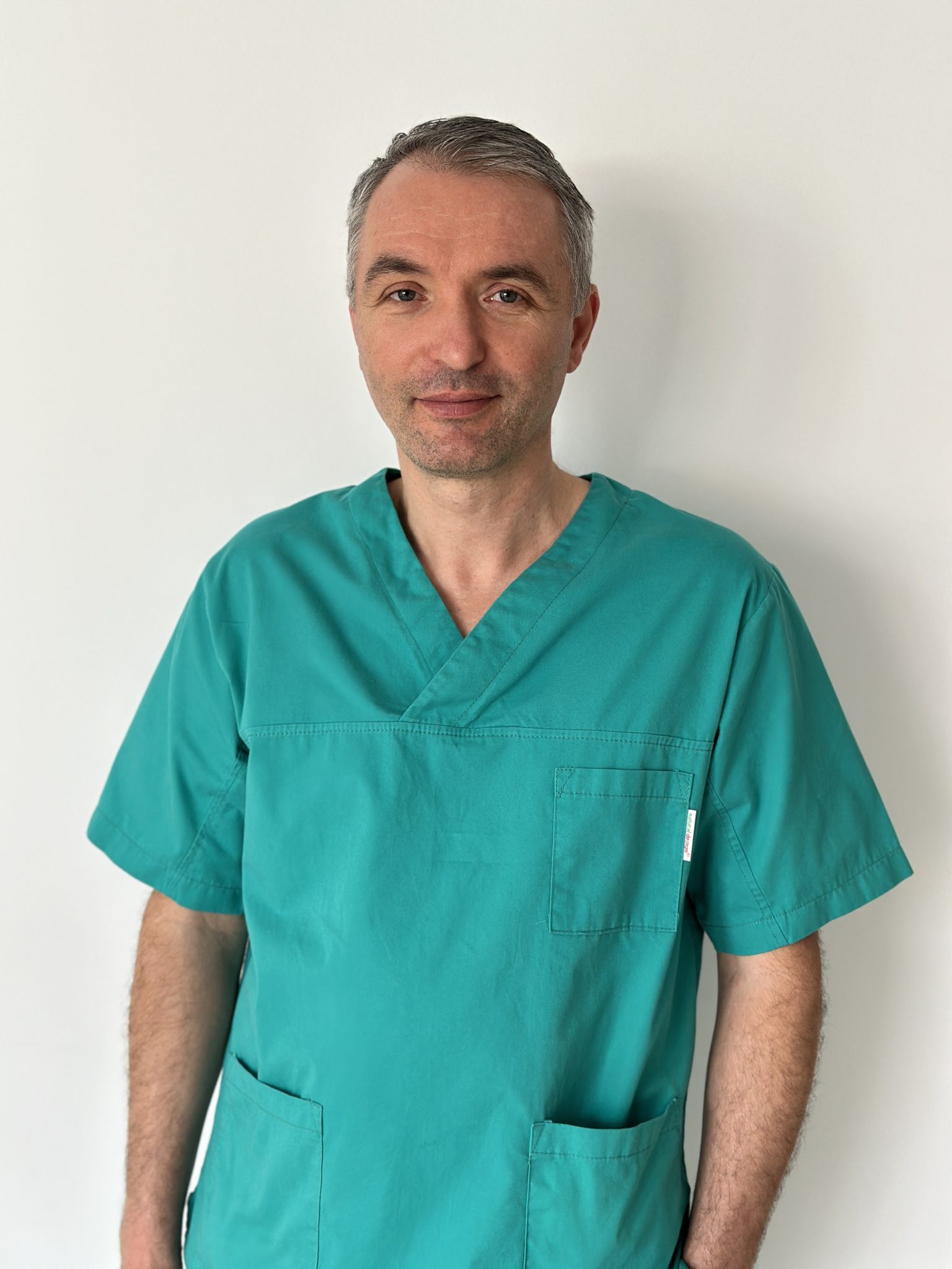 Premieră în chirurgie la Centrul Medical SanConfind - operație cu ...